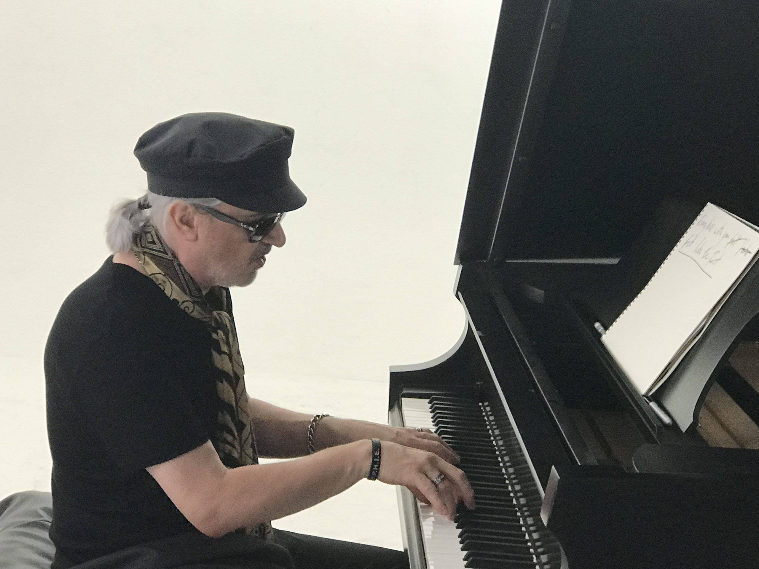 First Look: Beauty in Chaos Ft. Wayne Hussey - The Long Goodbye (Au ...